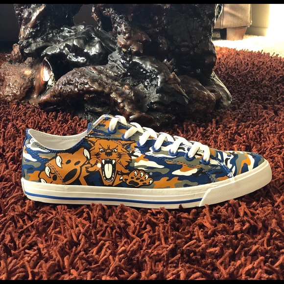 Row One | Shoes | Row One University Of Kentucky Sneakers Size 3 | Poshmark